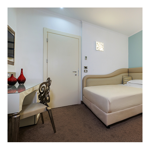 JR Hotels Oriente Bari **** | Room & Suits